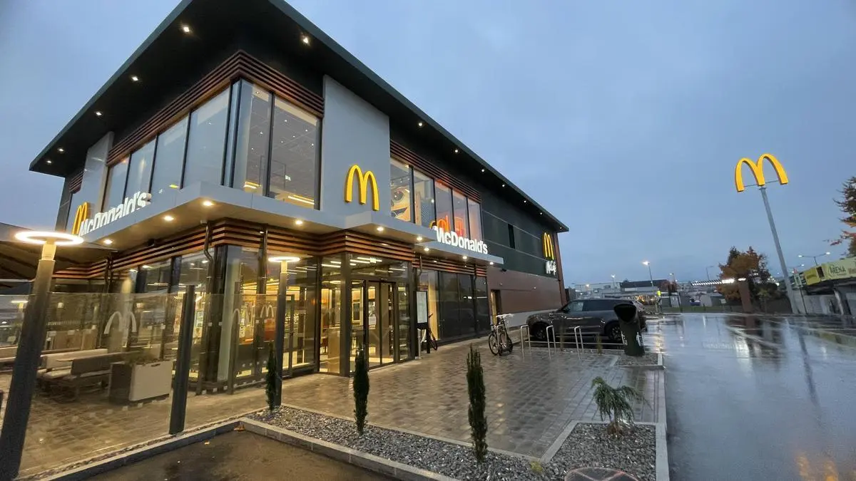 Ohne Tamtam: Neuer McDonald‘s im Einkaufszentrum ist eröffnet